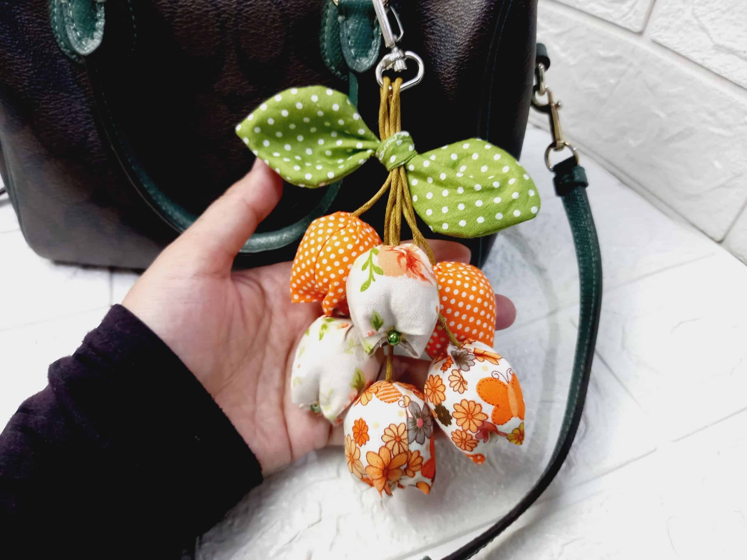 Dale un Toque Divertido a Tu Estilo: Descubre los Bag Charms de ...